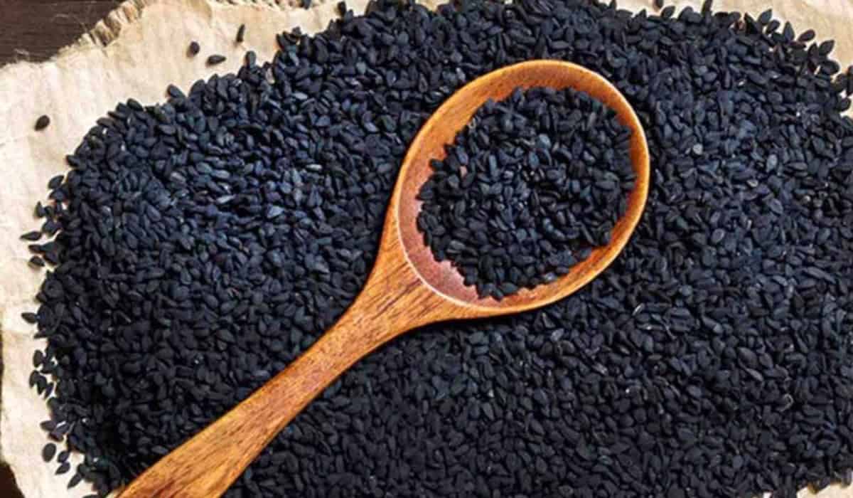 Zwarte Komijn Olie: Alles over Gebruik en Bijwerkingen